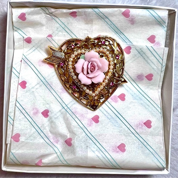 Jewelry | Vintage Heart Arrow Porcelain Rose Gold Filigree Brooch ...